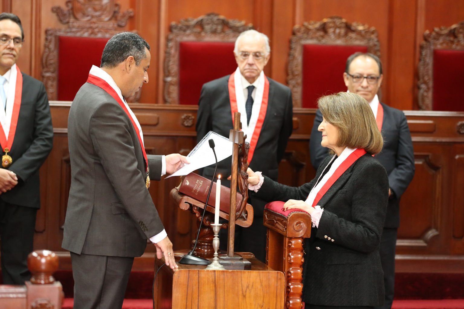 MAGISTRADO FRANCISCO MORALES SARAVIA JURAMENTÓ COMO NUEVO PRESIDENTE ...
