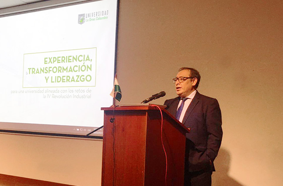 MAGISTRADO DEL TRIBUNAL CONSTITUCIONAL GUSTAVO GUTIÉRREZ TICSE PRESENTA SU LIBRO “COMENTARIOS AL ...